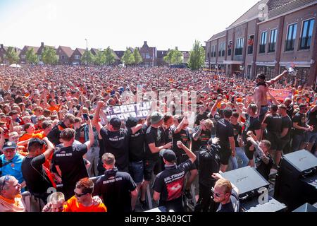 Volendam, Netherlands. 11th May, 2025. VOLENDAM - 11-05-2025, Volendam ...