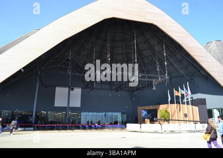 Beautiful geometric pattern architecture of the cone shaped Media ...