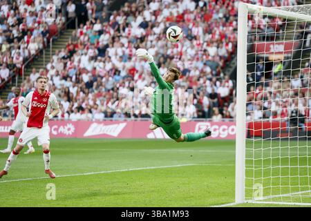 Amsterdam - Goalkeeper Robin Roefs of The Netherlands during the ...
