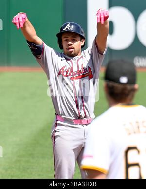 Atlanta Braves' Drake Baldwin (30) talks with first base coach Matt ...