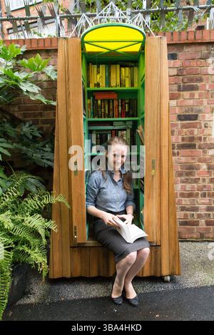 little library gibbons rent Stock Photo - Alamy