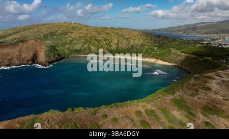 Aerial view Hanauma Bay on Oahu Honolulu Stock Photo - Alamy