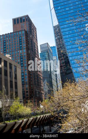 The spur is a hardspace walkway that connects the Highline to the ...