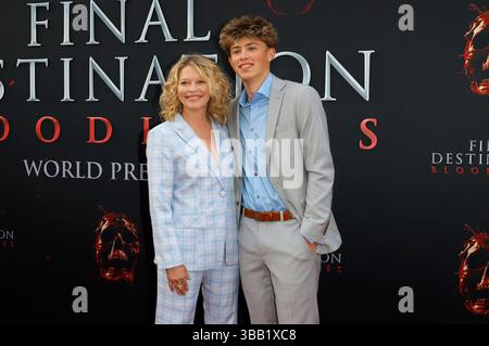 Amanda Detmer und Jake Peter Crickellas bei der Weltpremiere des ...