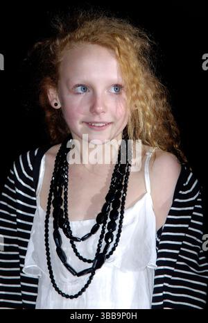 BRIGHT STAR, Edie Martin, 2009. ©Apparition/courtesy Everett Collection ...