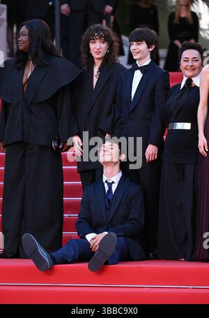 CANNES, FRANCE - MAY 15: (L-R) Solàn Machado-Graner, Jonathan Turnbull ...