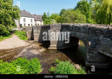 The old bridge, Clun, Shropshire, UK Stock Photo - Alamy