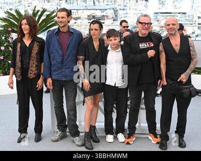 Stefania Gadda, Tonin Janvier, Jade Oukid, Bruno Núñez, Sergi López and ...