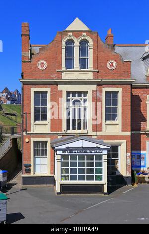 Whitby Pavilion Theatre, Whitby, North Yorkshire. UK Stock Photo - Alamy
