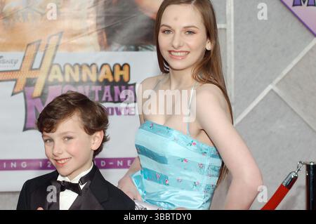 Rachel and Jack Woods attend the Hannah Montana: The Movie premiere at ...