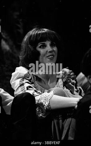 Argentine singer Susana Rinaldi, Botica del Angel, Buenos Aires ...