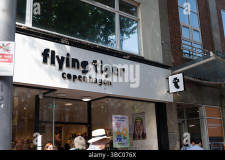 Flying Tiger Copenhagen, Reading Stock Photo - Alamy