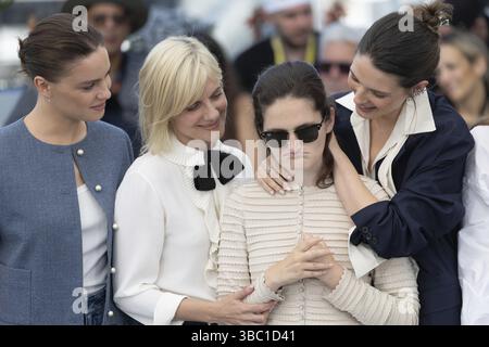 Angelina Woreth, Melanie Laurent, Sevan Kalayjian Everitt, Josephine ...