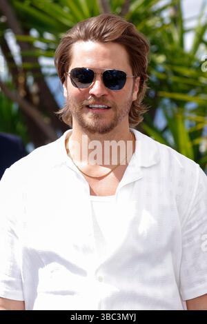 Cannes, Frankreich. 17th May, 2025. Josee Deshaies, Archie Pearch ...