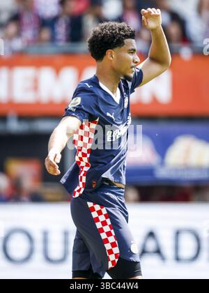 ROTTERDAM - (l-r) Malik Tillman of PSV Eindhoven, Noa Lang of PSV ...
