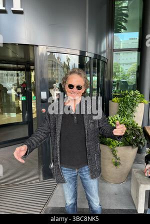 Mickey THOMAS, STARSHIP, with fans, visit in Vienna, Austria, on 16 May ...