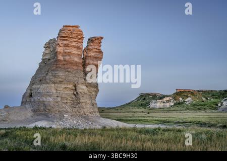 Castle Rock - limestone pillar landmark in prairie of western Kansas ...