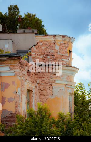 Old wall shows peeling paint and rough texture in detail Stock Photo ...