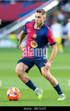 FC Barcelona player (16) Fermin Lopez during trainning session in ...