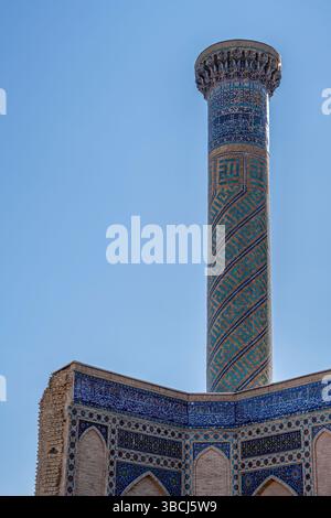 Minaret in Gur-e Amir Mausoleum Stock Photo - Alamy