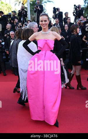 Eva Herzigova 78th Cannes Film Festival Red Carpet of the movie -Vie ...