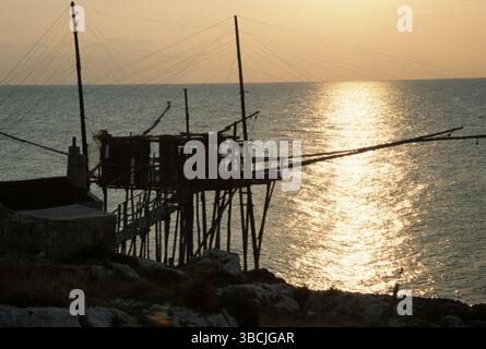 Fishing platform / Punta San Nicola Stock Photo - Alamy