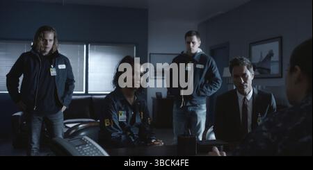 Nesta Cooper, Eric McCormack, Jared Abrahamson, "Travelers" Season 1 ...