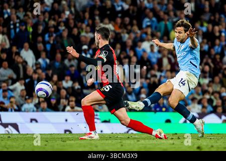 Nico Gonzalez of Manchester City scores to make it 2-0 during the ...