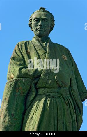 Large bronze statue of the famous Tosa samurai from Bakumatsu period Sakamoto Ryoma in ...
