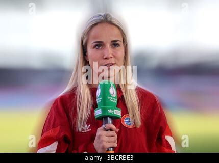 ! ACHTUNG FOTOMONTAGE ! Hier im Bild Bram Geers, Athletik-Trainer (FC ...