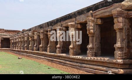 Beautifully Carved Pillars of Vijayanagara Style Shri Madhavaraya Swamy ...