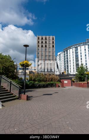 The Premier Inn being demolished in Bristol (May25 Stock Photo - Alamy