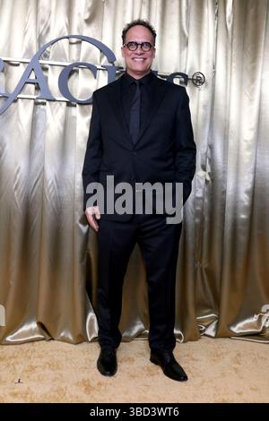LOS ANGELES - MAY 20: Diedrich Bader at the 50th Gracies Awards at ...
