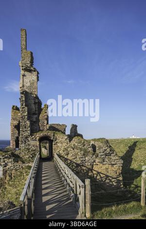Castle Sinclair Girnigoe near Wick, Noss Head, Caithness, Scotland, UK ...