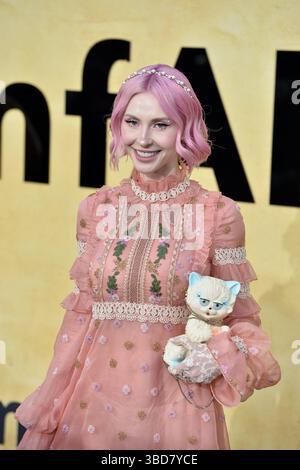 Maria Alexandrova beim amfAR Gala Empfang in Cannes am 22.05.2025 ...