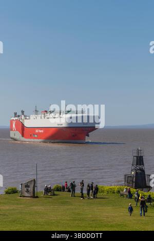Vehicle carrier Thor Highway heading for Royal Portbury docks Stock ...