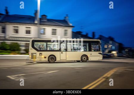 Brighton, May 23rd 2025: A bus in the Seven Dials area of the city ...