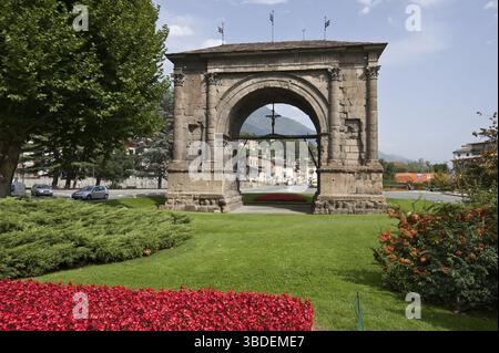 Rome Augustus Triumphal Arch Italy Stock Photo - Alamy