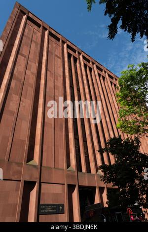 NYU Library, Washington Square park, NYC, USA Stock Photo - Alamy