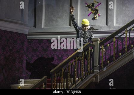 Hamlet' by Ambroise Thomas is an almost 150-year-old opera based on the ...