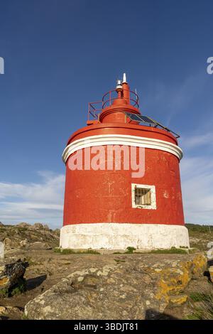 Red lighthouse in Punta Robaleira, Costa da Vela, Pontevedra, Galicia ...