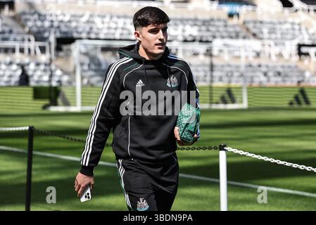 Tino Livramento of Newcastle United arrives during the Premier League ...