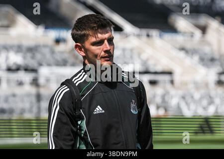 Nick Pope Of Newcastle United Arrives during the Newcastle United v ...