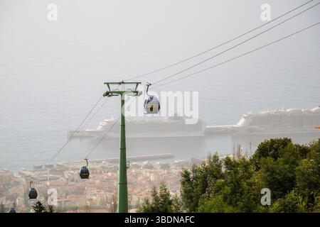Blick auf Funchal, Madeira, Portugal Stock Photo - Alamy