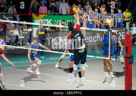 Muenchen, Deutschland. 25th May, 2025. Leonard Graven (Deutschland, #02 ...