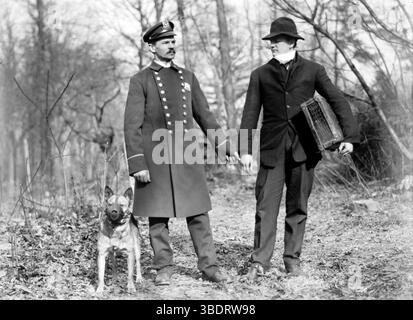 Policeman early 1900s Stock Photo - Alamy