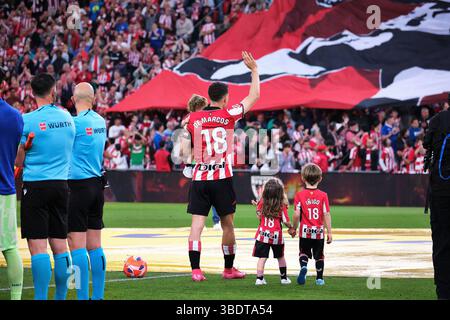 FC Barcelona players before the match between FC Barcelona and Granada ...