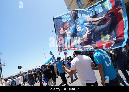 News - Napoli Scudetto celebration. Parade of the team on the bus along ...
