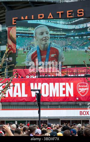 Arsenal fans ahead of the UEFA Women's Champions League second round ...
