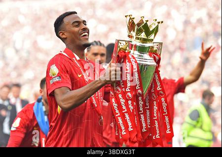 Liverpool, UK. 25th May, 2025. Darwin Nunez of Liverpool with the ...